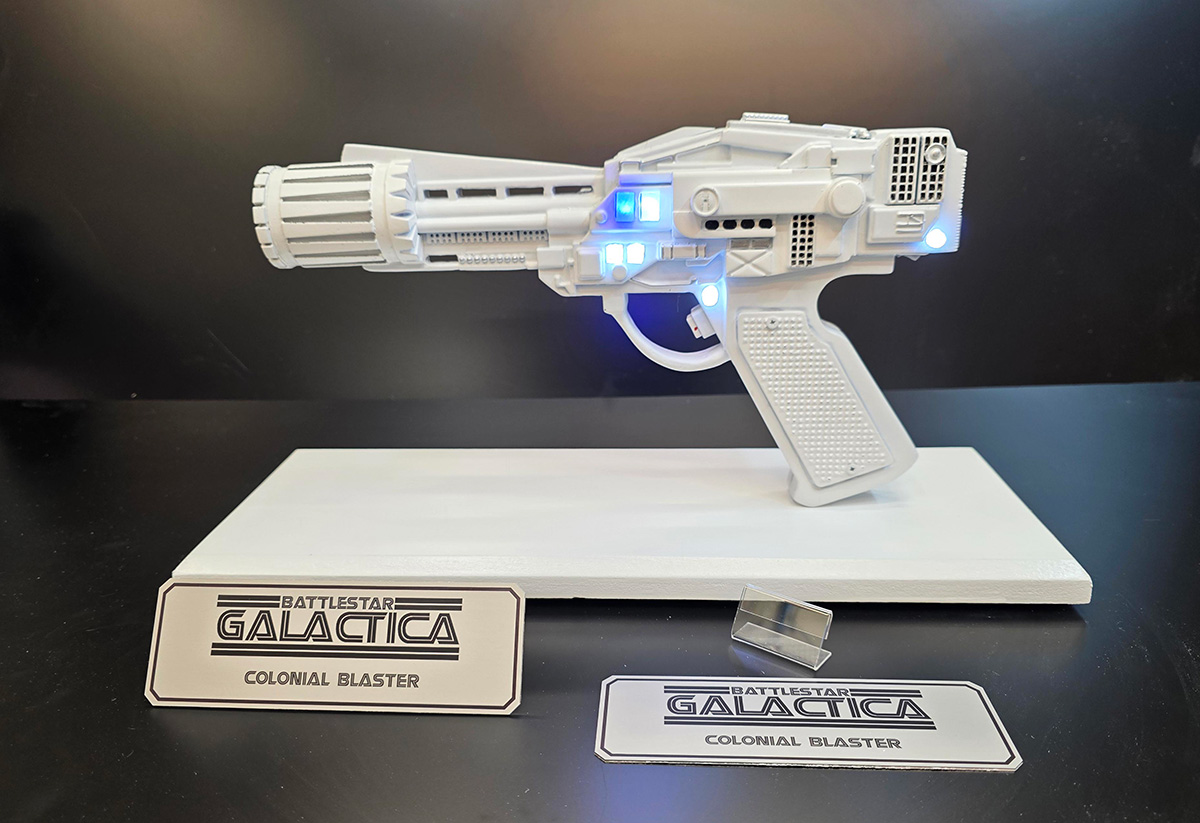 Battlestar Galactica - Colonial Blaster with display War of the Gods ...